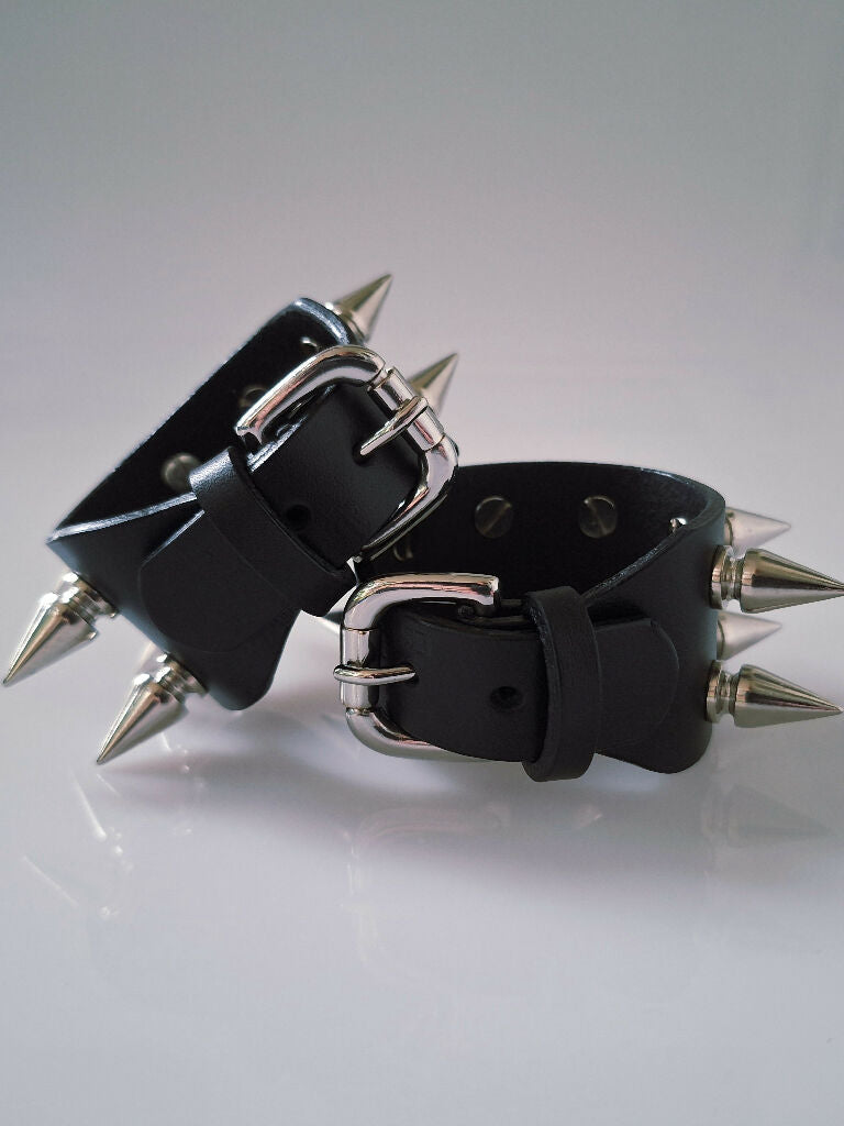 Leather spiked cuff – Charmskool Shop
