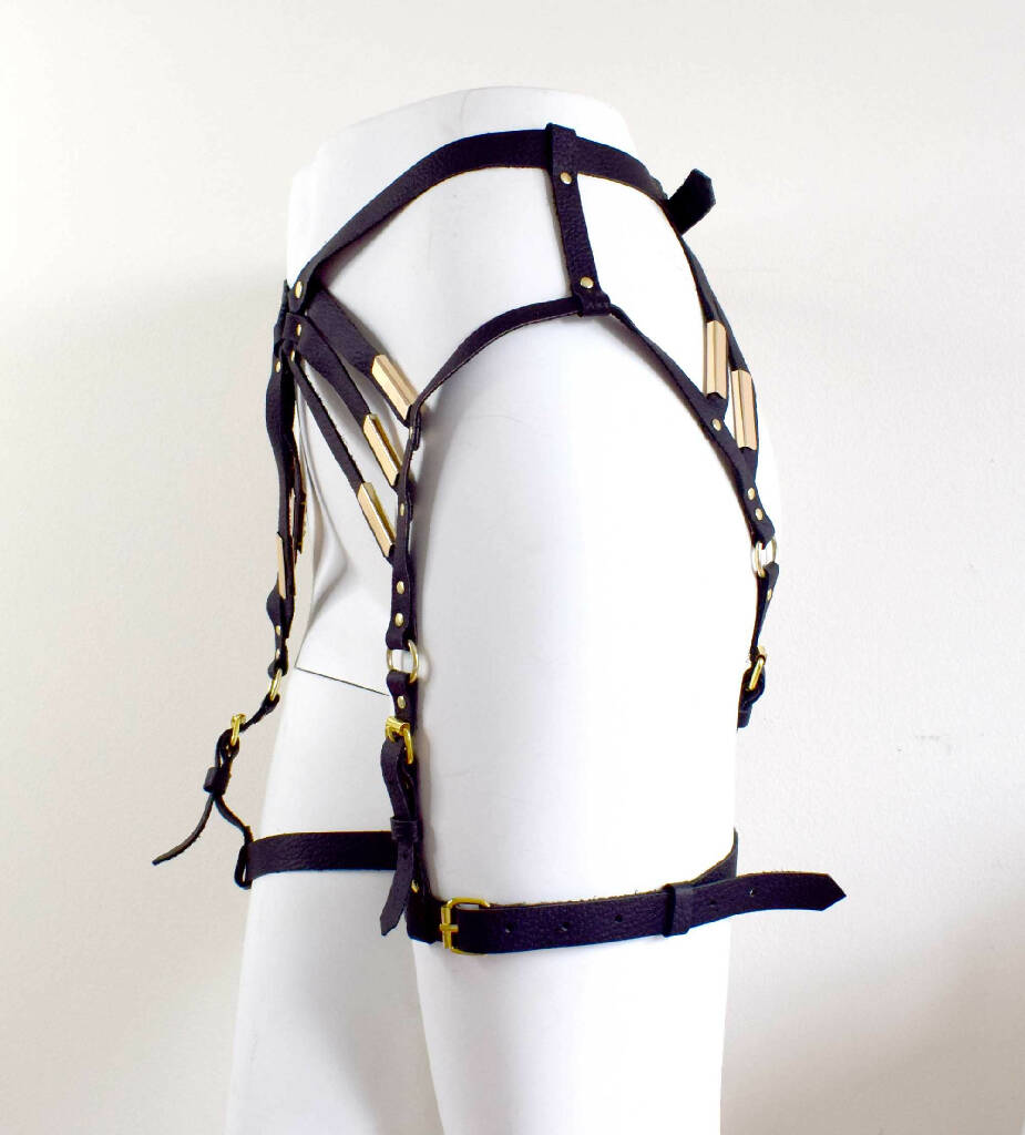 Diedre Strappy Leather Leg Harness – Charmskool Shop